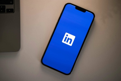 How to create an event on Linkedin: a complete guide for professionals